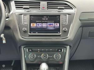 Grey Volkswagen Tiguan 2016 in Nemencine, with an engine capacity of 1.97 L and mileage of 286 thousand km for 14300 €, photo 38 on AUTOMOTO.COM.LV