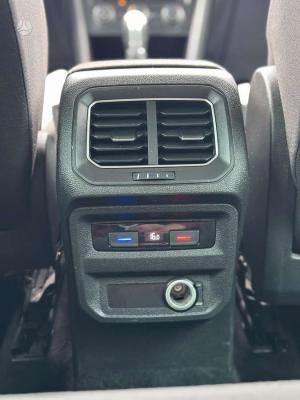 Grey Volkswagen Tiguan 2016 in Nemencine, with an engine capacity of 1.97 L and mileage of 286 thousand km for 14300 €, photo 41 on AUTOMOTO.COM.LV