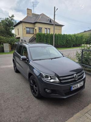 Pelēks Volkswagen Tiguan 2016 Kauņa, ar dzinēja tilpumu 1.40 L un nobraukumu 148 tūkst. km par 9000 €, foto 3 vietnē AUTOMOTO.COM.LV