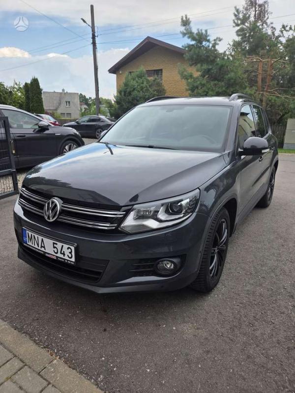 Pelēks Volkswagen Tiguan 2016 Kauņa, ar dzinēja tilpumu 1.40 L un nobraukumu 148 tūkst. km par 9000 €, foto 3 vietnē AUTOMOTO.COM.LV