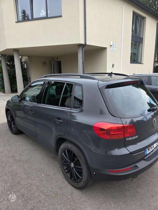 Pelēks Volkswagen Tiguan 2016 Kauņa, ar dzinēja tilpumu 1.40 L un nobraukumu 148 tūkst. km par 9000 €, foto 5 vietnē AUTOMOTO.COM.LV