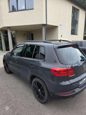 Pelēks Volkswagen Tiguan 2016 Kauņa, ar dzinēja tilpumu 1.40 L un nobraukumu 148 tūkst. km par 9000 €, foto 6 vietnē AUTOMOTO.COM.LV