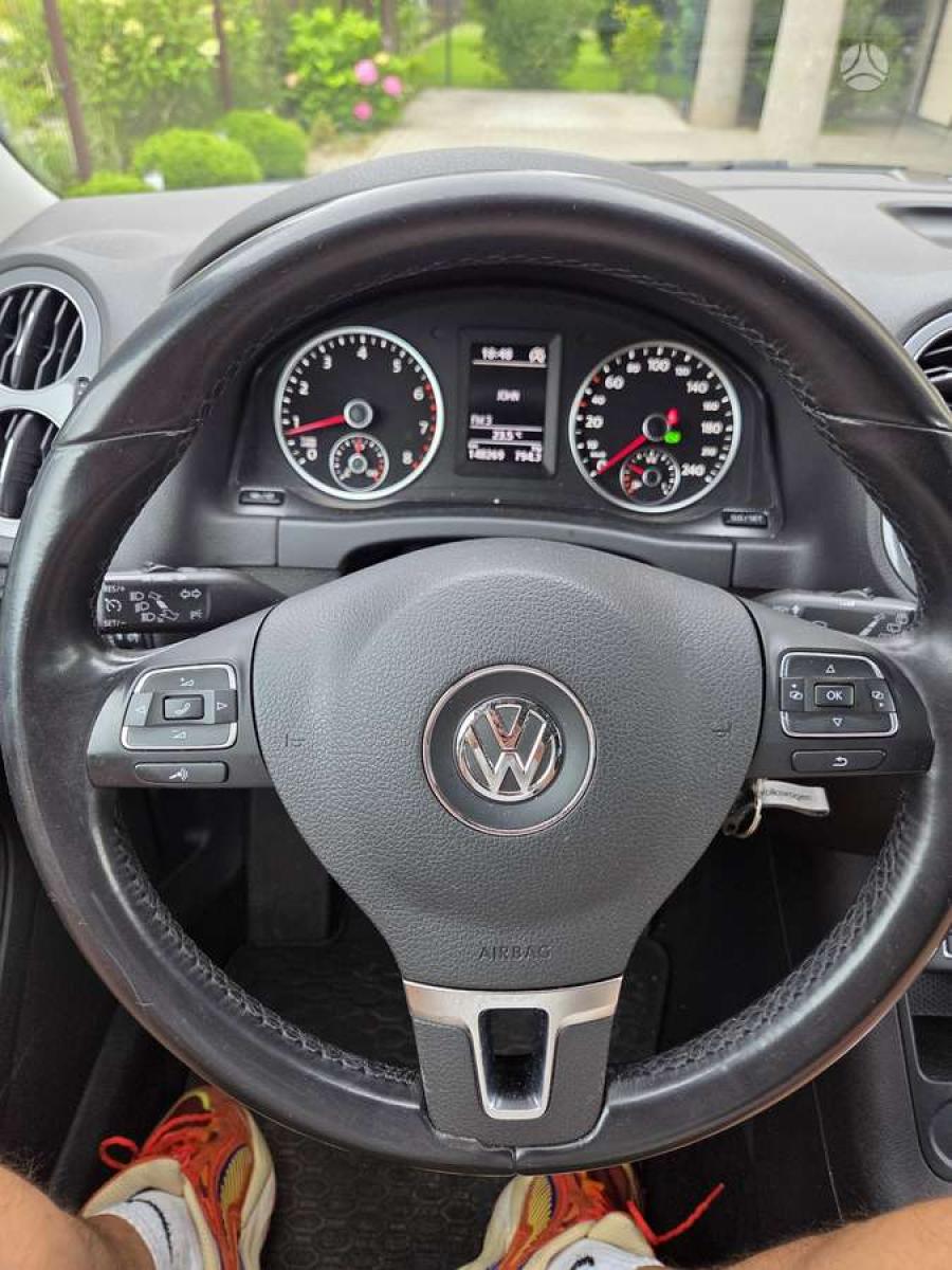 Pelēks Volkswagen Tiguan 2016 Kauņa, ar dzinēja tilpumu 1.40 L un nobraukumu 148 tūkst. km par 9000 €, foto 14 vietnē AUTOMOTO.COM.LV