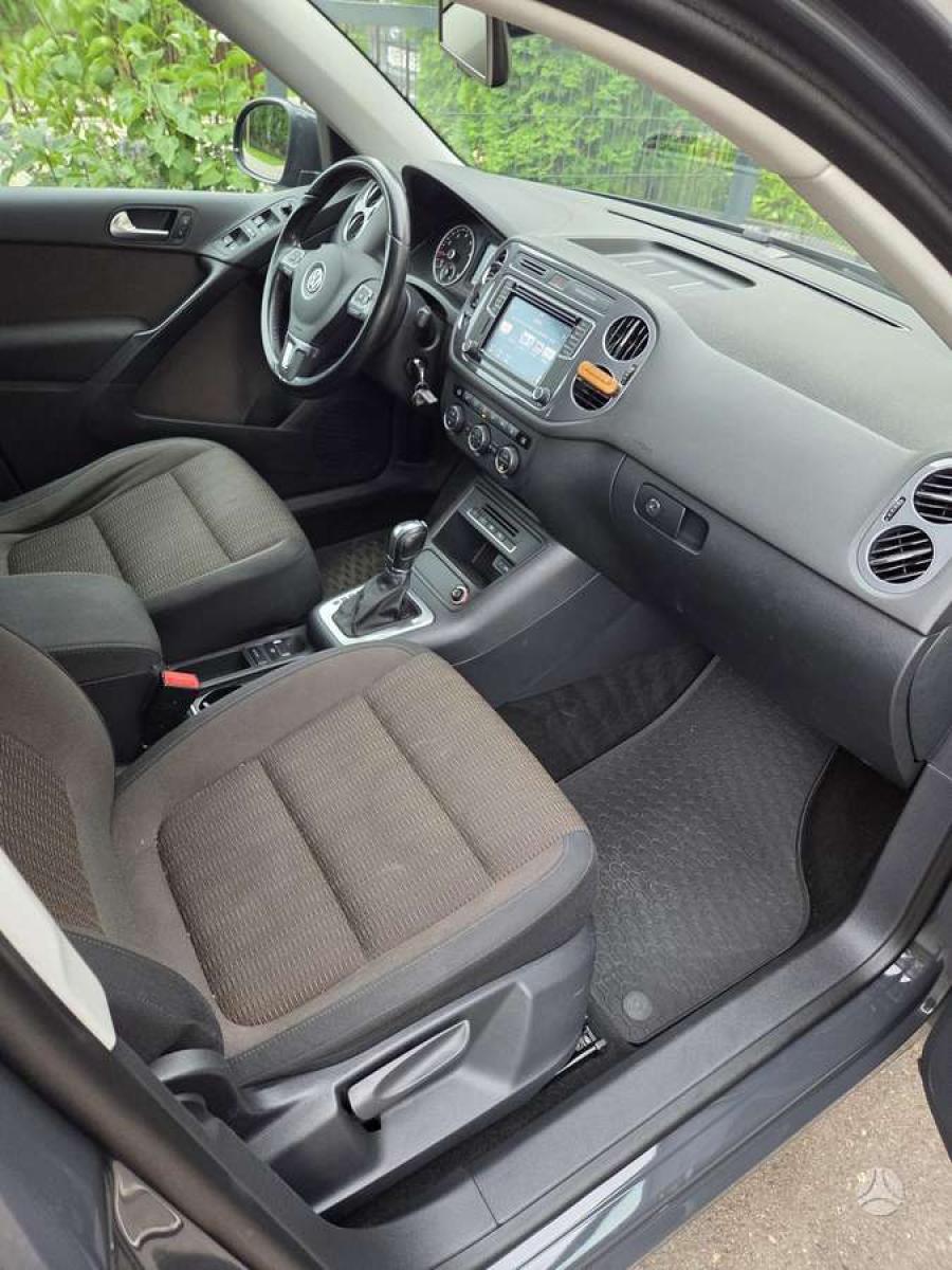 Pelēks Volkswagen Tiguan 2016 Kauņa, ar dzinēja tilpumu 1.40 L un nobraukumu 148 tūkst. km par 9000 €, foto 16 vietnē AUTOMOTO.COM.LV