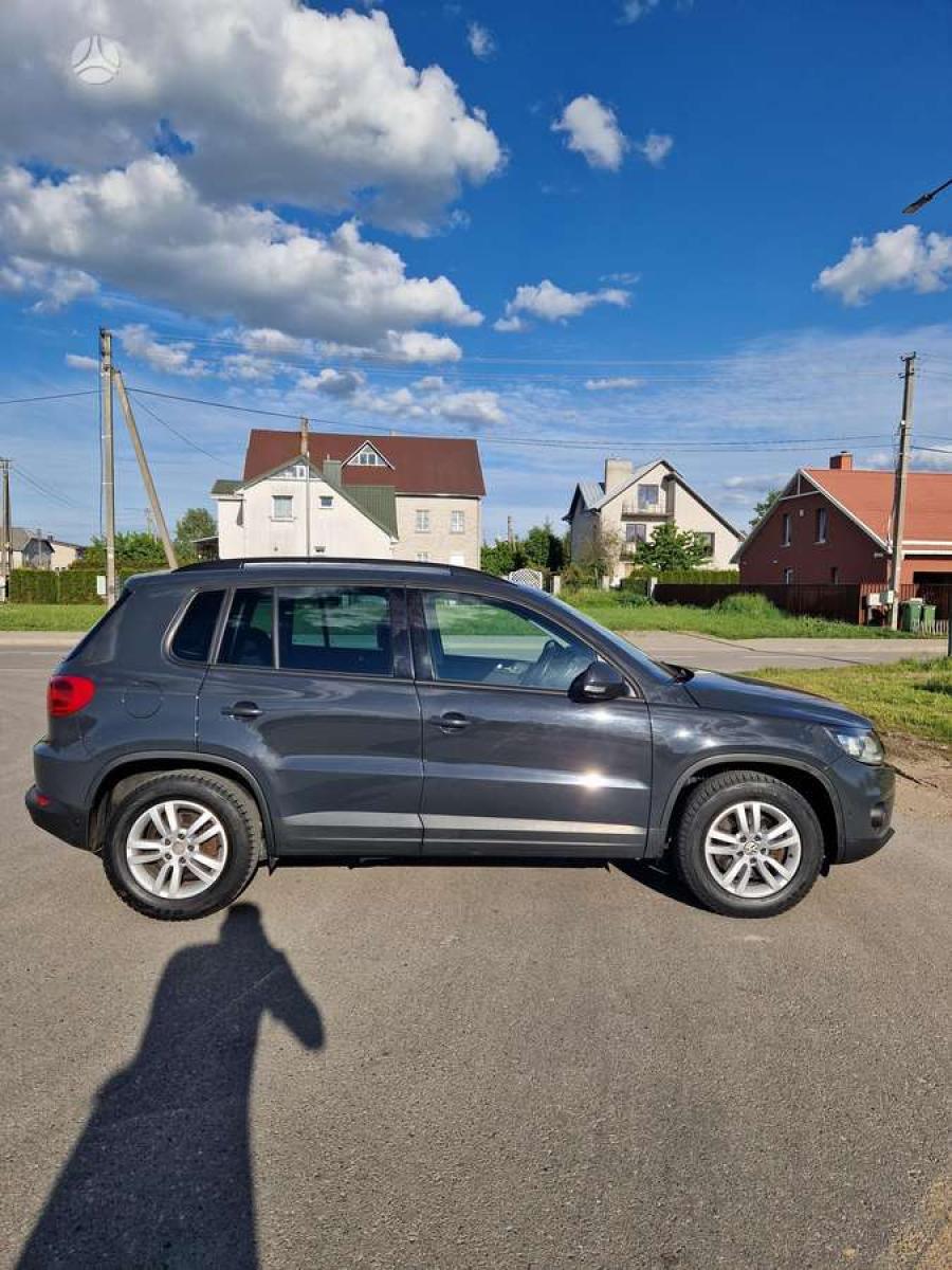 Pelēks Volkswagen Tiguan 2016 Kauņa, ar dzinēja tilpumu 1.40 L un nobraukumu 148 tūkst. km par 9000 €, foto 31 vietnē AUTOMOTO.COM.LV