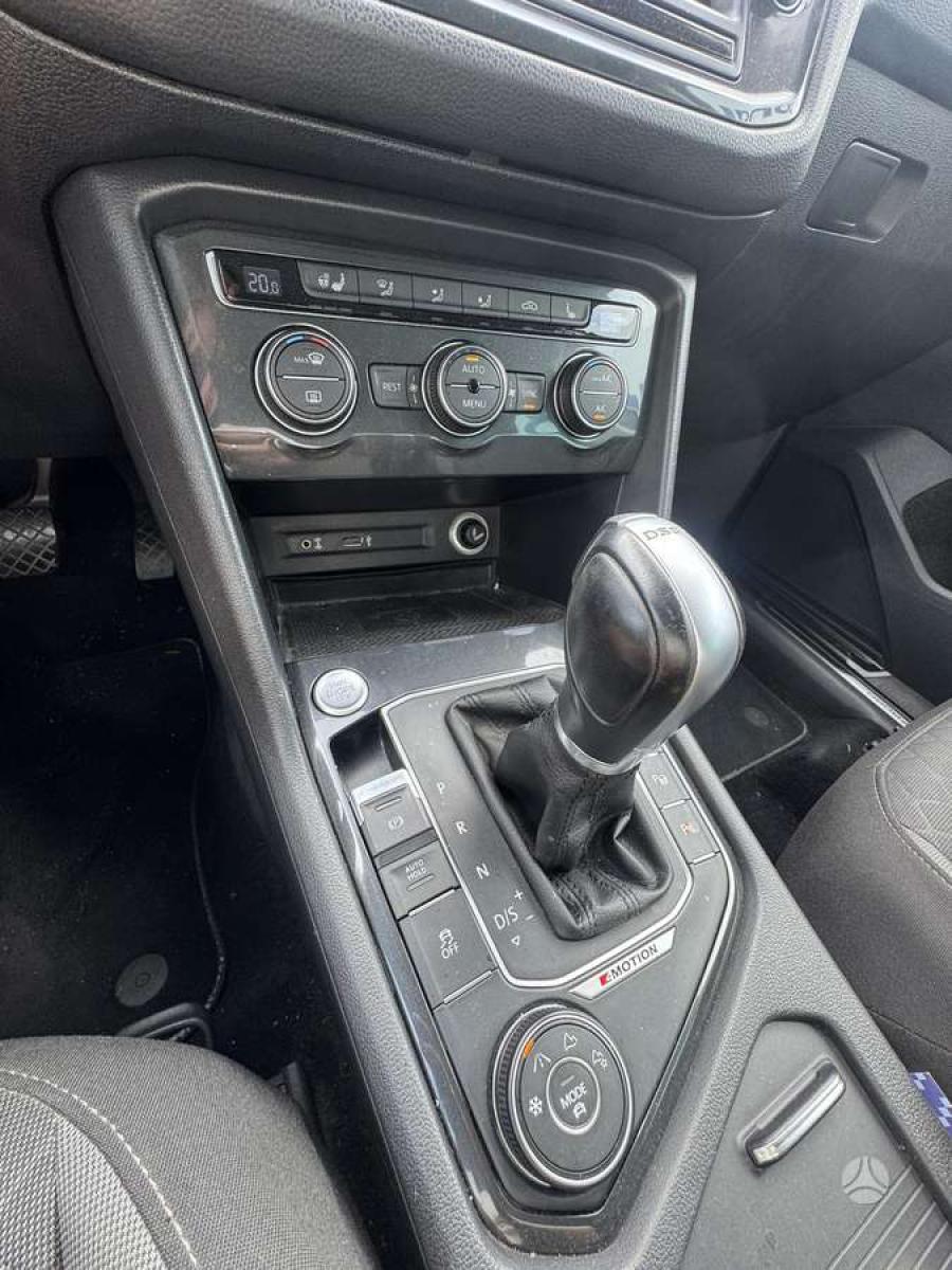 Pelēks Volkswagen Tiguan 2016 Kauņa, ar dzinēja tilpumu 1.97 L un nobraukumu 251 tūkst. km par 14999 €, foto 15 vietnē AUTOMOTO.COM.LV