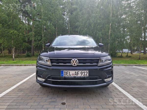 Pelēks Volkswagen Tiguan 2016 Rīga, ar dzinēja tilpumu 2.00 L un nobraukumu 162 tūkst. km par 15500 €, foto 3 vietnē AUTOMOTO.COM.LV