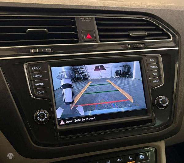 Volkswagen Tiguan 2016 Marijampole vietnē Pelēks Volkswagen Tiguan 2016 Marijampole, ar dzinēja tilpumu 1.98 L un nobraukumu 186 tūkst. km par 16999 €, foto 5 vietnē AUTOMOTO.COM.LV