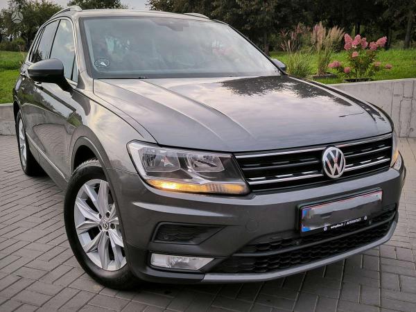 Grey Volkswagen Tiguan 2016 in Vilnius, with an engine capacity of 1.97 L and mileage of 300 thousand km for 11490 €, photo 3 on AUTOMOTO.COM.LV