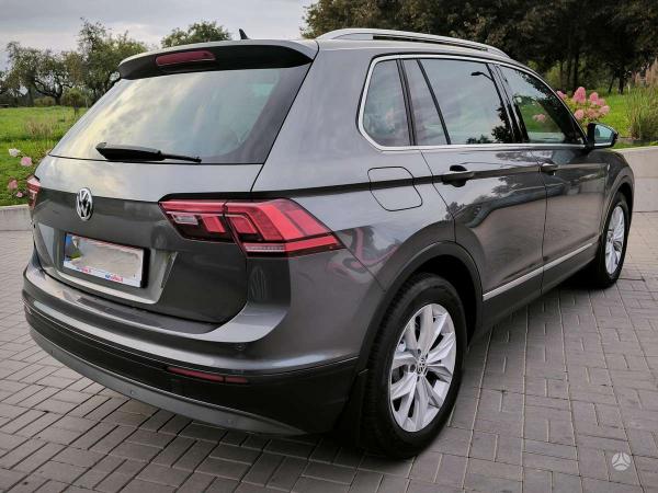 Grey Volkswagen Tiguan 2016 in Vilnius, with an engine capacity of 1.97 L and mileage of 300 thousand km for 11490 €, photo 7 on AUTOMOTO.COM.LV