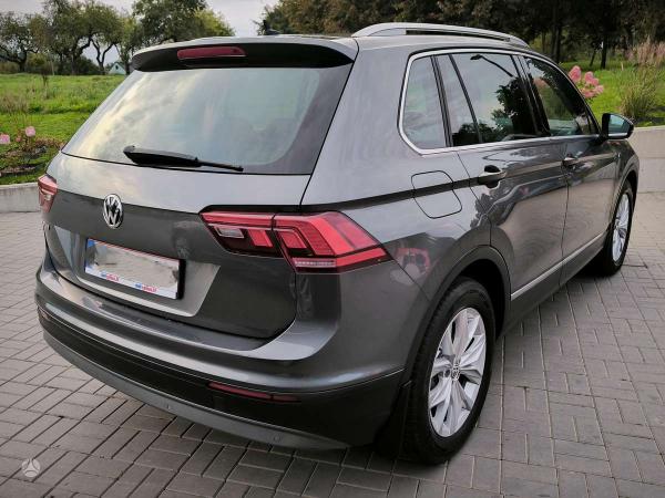 Grey Volkswagen Tiguan 2016 in Vilnius, with an engine capacity of 1.97 L and mileage of 300 thousand km for 11490 €, photo 11 on AUTOMOTO.COM.LV