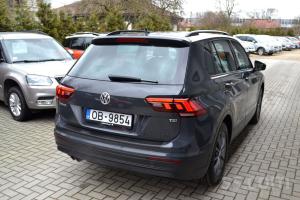 Pelēks Volkswagen Tiguan 2017 Rīga, ar dzinēja tilpumu 1.40 L un nobraukumu 234 tūkst. km par 13000 €, foto 3 vietnē AUTOMOTO.COM.LV