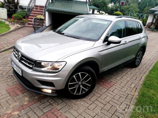 Grey Volkswagen Tiguan 2017 in Liepaja, with an engine capacity of 2.00 L and mileage of 208 thousand km for 16500 €, photo 9 on AUTOMOTO.COM.LV