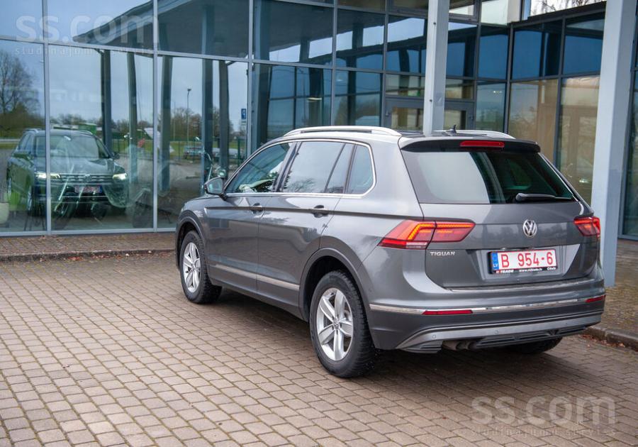 Pelēks Volkswagen Tiguan 2017 Cēsis, ar dzinēja tilpumu 2.00 L un nobraukumu 217 tūkst. km par 15750 €, foto 4 vietnē AUTOMOTO.COM.LV