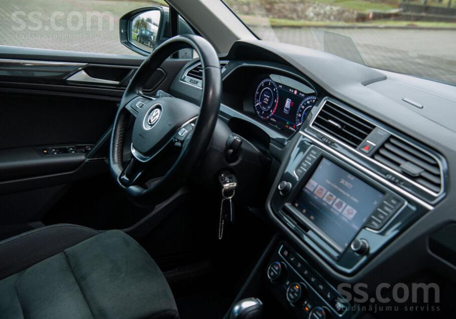 Pelēks Volkswagen Tiguan 2017 Cēsis, ar dzinēja tilpumu 2.00 L un nobraukumu 217 tūkst. km par 15750 €, foto 23 vietnē AUTOMOTO.COM.LV