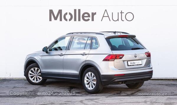 Grey Volkswagen Tiguan 2017 in Riga, with an engine capacity of 1.40 L and mileage of 147 thousand km for 14350 €, photo 3 on AUTOMOTO.COM.LV