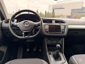 Grey Volkswagen Tiguan 2017 in Vilnius, with an engine capacity of 1.97 L and mileage of 339 thousand km for 11850 €, photo 27 on AUTOMOTO.COM.LV