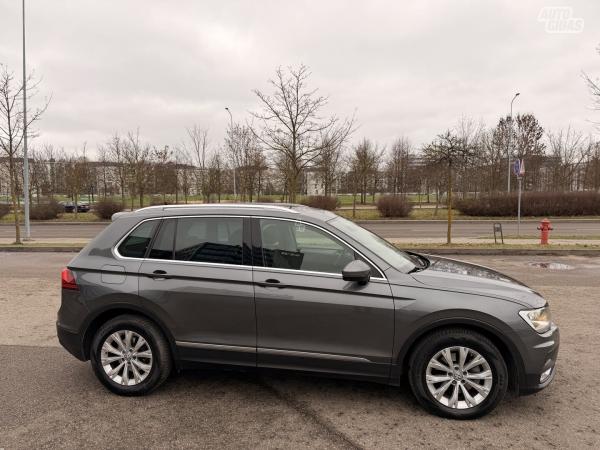 Pelēks Volkswagen Tiguan 2017 Viļņa, ar dzinēja tilpumu 2.00 L un nobraukumu 339 tūkst. km par 10950 €, foto 4 vietnē AUTOMOTO.COM.LV