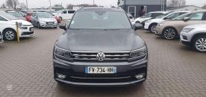 Grey Volkswagen Tiguan 2017 in Taurage, with an engine capacity of 2.00 L and mileage of 363 thousand km for 15600 €, photo 2 on AUTOMOTO.COM.LV