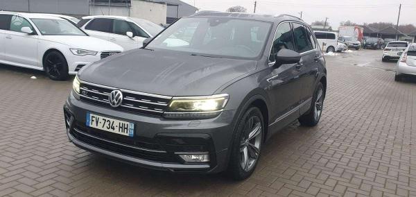 Grey Volkswagen Tiguan 2017 in Taurage, with an engine capacity of 2.00 L and mileage of 363 thousand km for 15600 €, photo 9 on AUTOMOTO.COM.LV