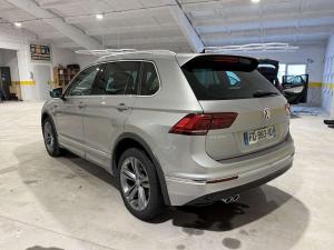 Grey Volkswagen Tiguan 2017 in Kaunas, with an engine capacity of 1.97 L and mileage of 259 thousand km for 16700 €, photo 6 on AUTOMOTO.COM.LV