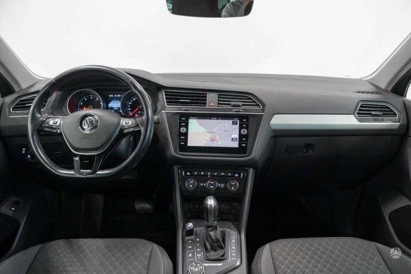 Pelēks Volkswagen Tiguan 2017 Viļņa, ar dzinēja tilpumu 1.40 L un nobraukumu 133 tūkst. km par 15550 €, foto 8 vietnē AUTOMOTO.COM.LV
