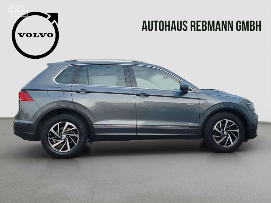 Pelēks Volkswagen Tiguan 2017 Kauņa, ar dzinēja tilpumu 1.40 L un nobraukumu 67 tūkst. km par 23420 €, foto 7 vietnē AUTOMOTO.COM.LV
