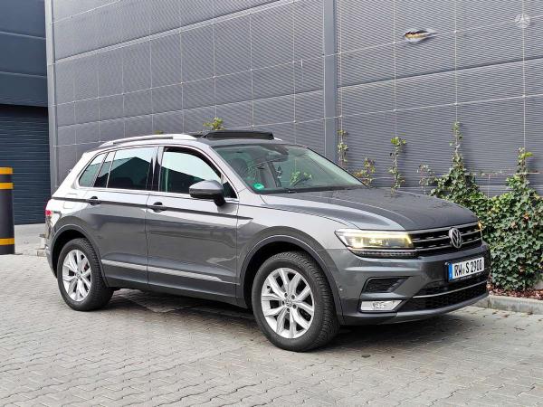 Grey Volkswagen Tiguan 2017 in Klaipeda, with an engine capacity of 1.97 L and mileage of 237 thousand km for 16999 €, photo 9 on AUTOMOTO.COM.LV