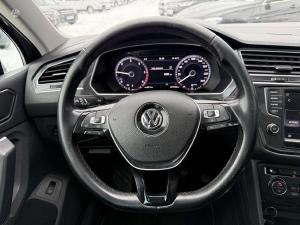 Pelēks Volkswagen Tiguan 2017 Viļņa, ar dzinēja tilpumu 2.00 L un nobraukumu 273 tūkst. km par 15650 €, foto 5 vietnē AUTOMOTO.COM.LV