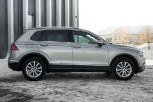 Grey Volkswagen Tiguan 2017 in Vilnius, with an engine capacity of 1.97 L and mileage of 219 thousand km for 17500 €, photo 8 on AUTOMOTO.COM.LV