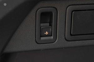 Grey Volkswagen Tiguan 2017 in Vilnius, with an engine capacity of 1.97 L and mileage of 219 thousand km for 17500 €, photo 37 on AUTOMOTO.COM.LV