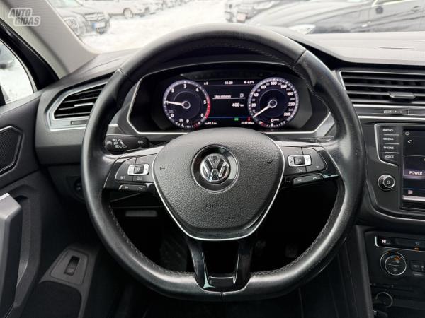 Pelēks Volkswagen Tiguan 2017 Viļņa, ar dzinēja tilpumu 2.00 L un nobraukumu 273 tūkst. km par 15650 €, foto 5 vietnē AUTOMOTO.COM.LV