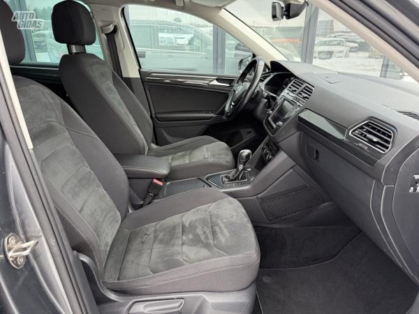 Pelēks Volkswagen Tiguan 2017 Viļņa, ar dzinēja tilpumu 2.00 L un nobraukumu 273 tūkst. km par 15650 €, foto 8 vietnē AUTOMOTO.COM.LV