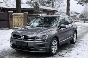Grey Volkswagen Tiguan 2017 in Vilnius, with an engine capacity of 1.97 L and mileage of 262 thousand km for 14700 €, photo  on AUTOMOTO.COM.LV