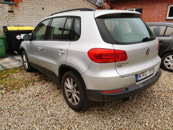 Pelēks Volkswagen Tiguan 2017 Biržai, ar dzinēja tilpumu 1.98 L un nobraukumu 134 tūkst. km par 7900 €, foto 4 vietnē AUTOMOTO.COM.LV