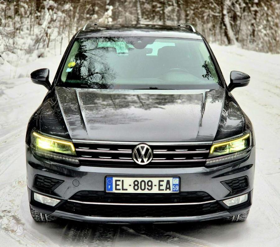 Grey Volkswagen Tiguan 2017 in Vilnius, with an engine capacity of 1.97 L and mileage of 234 thousand km for 17400 €, photo 4 on AUTOMOTO.COM.LV