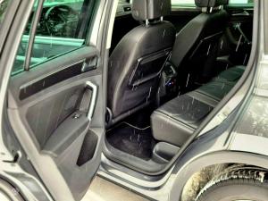 Grey Volkswagen Tiguan 2017 in Vilnius, with an engine capacity of 1.97 L and mileage of 234 thousand km for 17400 €, photo 20 on AUTOMOTO.COM.LV