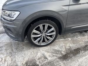 Pelēks Volkswagen Tiguan 2017 Marijampole, ar dzinēja tilpumu 2.00 L un nobraukumu 240 tūkst. km par 14900 €, foto 9 vietnē AUTOMOTO.COM.LV