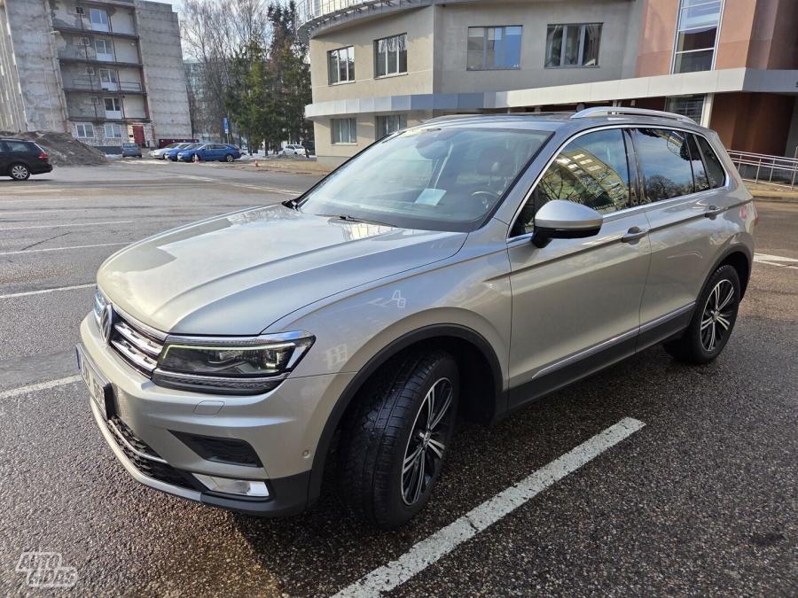 Pelēks Volkswagen Tiguan 2017 Viļņa, ar dzinēja tilpumu 2.00 L un nobraukumu 270 tūkst. km par 15500 €, foto 1 vietnē AUTOMOTO.COM.LV