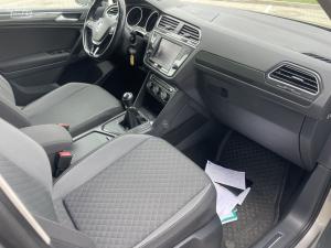 Grey Volkswagen Tiguan 2017 in Kaunas, with an engine capacity of 2.00 L and mileage of 122 thousand km for 14400 €, photo 26 on AUTOMOTO.COM.LV