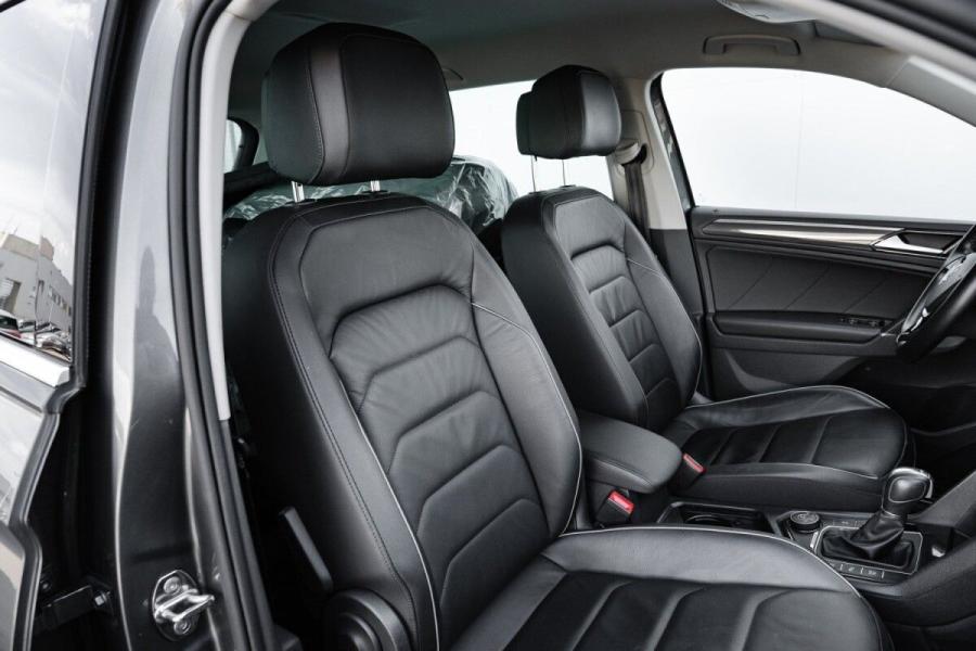Pelēks Volkswagen Tiguan 2017 Rīga, ar dzinēja tilpumu 2.00 L un nobraukumu 79 tūkst. km par 20950 €, foto 7 vietnē AUTOMOTO.COM.LV