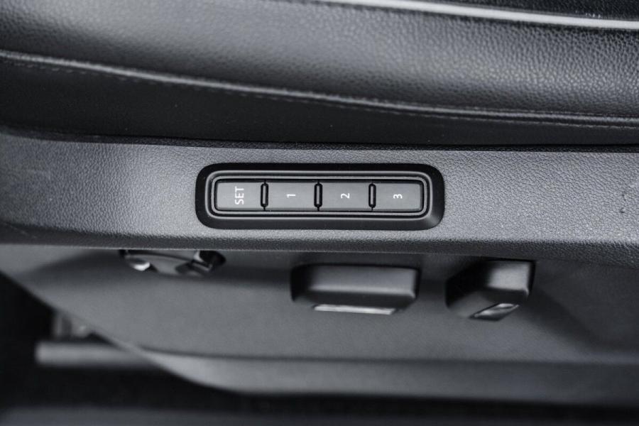 Pelēks Volkswagen Tiguan 2017 Rīga, ar dzinēja tilpumu 2.00 L un nobraukumu 79 tūkst. km par 20950 €, foto 11 vietnē AUTOMOTO.COM.LV
