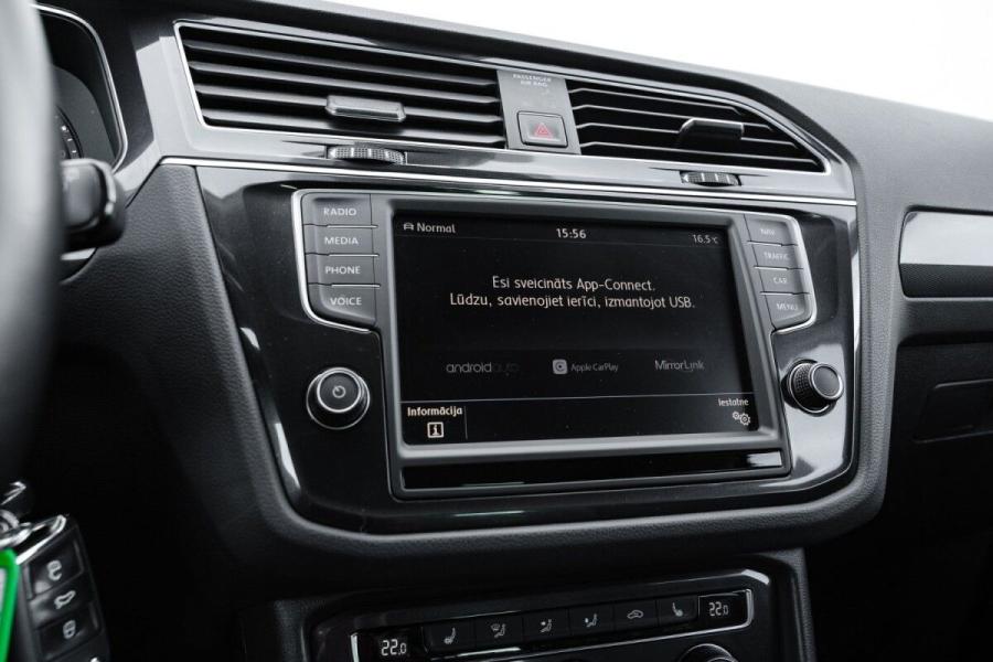 Pelēks Volkswagen Tiguan 2017 Rīga, ar dzinēja tilpumu 2.00 L un nobraukumu 79 tūkst. km par 20950 €, foto 20 vietnē AUTOMOTO.COM.LV