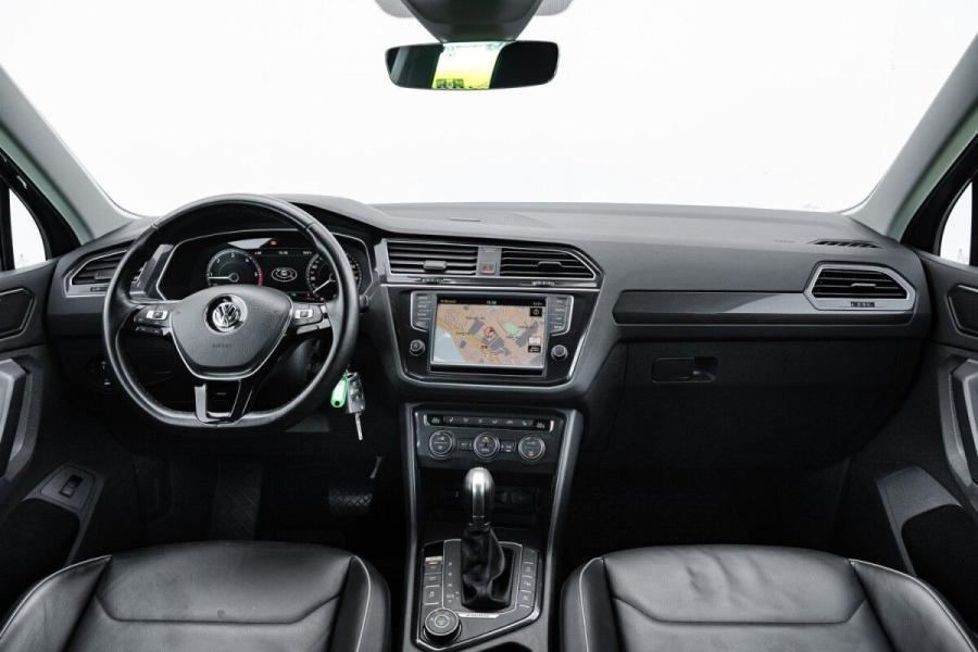 Pelēks Volkswagen Tiguan 2017 Rīga, ar dzinēja tilpumu 2.00 L un nobraukumu 79 tūkst. km par 20950 €, foto 30 vietnē AUTOMOTO.COM.LV