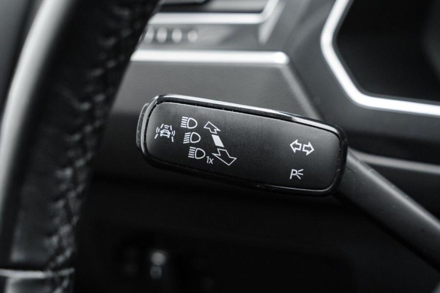 Pelēks Volkswagen Tiguan 2017 Rīga, ar dzinēja tilpumu 2.00 L un nobraukumu 133 tūkst. km par 17450 €, foto 12 vietnē AUTOMOTO.COM.LV