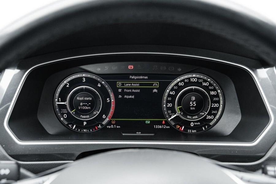 Pelēks Volkswagen Tiguan 2017 Rīga, ar dzinēja tilpumu 2.00 L un nobraukumu 133 tūkst. km par 17450 €, foto 13 vietnē AUTOMOTO.COM.LV