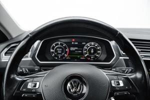 Pelēks Volkswagen Tiguan 2017 Rīga, ar dzinēja tilpumu 2.00 L un nobraukumu 133 tūkst. km par 17450 €, foto 14 vietnē AUTOMOTO.COM.LV