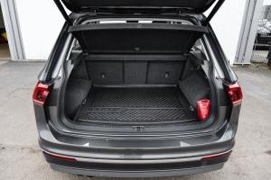 Pelēks Volkswagen Tiguan 2017 Rīga, ar dzinēja tilpumu 2.00 L un nobraukumu 133 tūkst. km par 17450 €, foto 25 vietnē AUTOMOTO.COM.LV