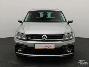 Grey Volkswagen Tiguan 2017 in Vilnius, with an engine capacity of 2.00 L and mileage of 86 thousand km for 20199 €, photo 4 on AUTOMOTO.COM.LV