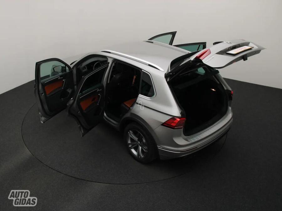 Grey Volkswagen Tiguan 2017 in Vilnius, with an engine capacity of 2.00 L and mileage of 86 thousand km for 20199 €, photo 14 on AUTOMOTO.COM.LV
